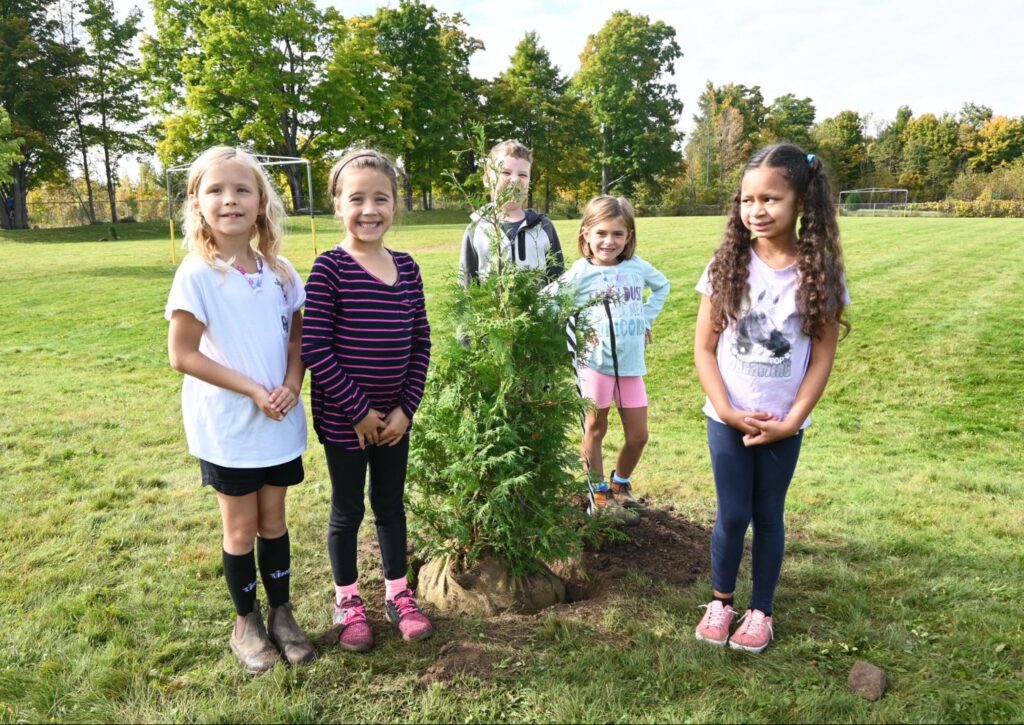 Ridgewood Public School plants 25 trees – Archie Stouffer Elementary School